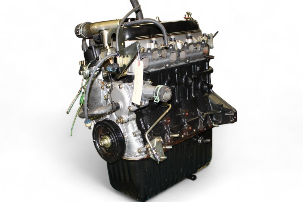 Toyota I4 2.2L OHV 8-Valve Engine JDM 4Y | JDM Engine Depot